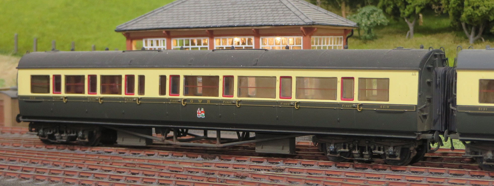 Kingsferry – Collett Coaches – Yeovil Model Railway Group (YMRG)